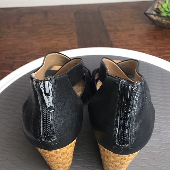 Alex Marie | Shoes | Alex Marie Black Wedge Sandals | Poshmark